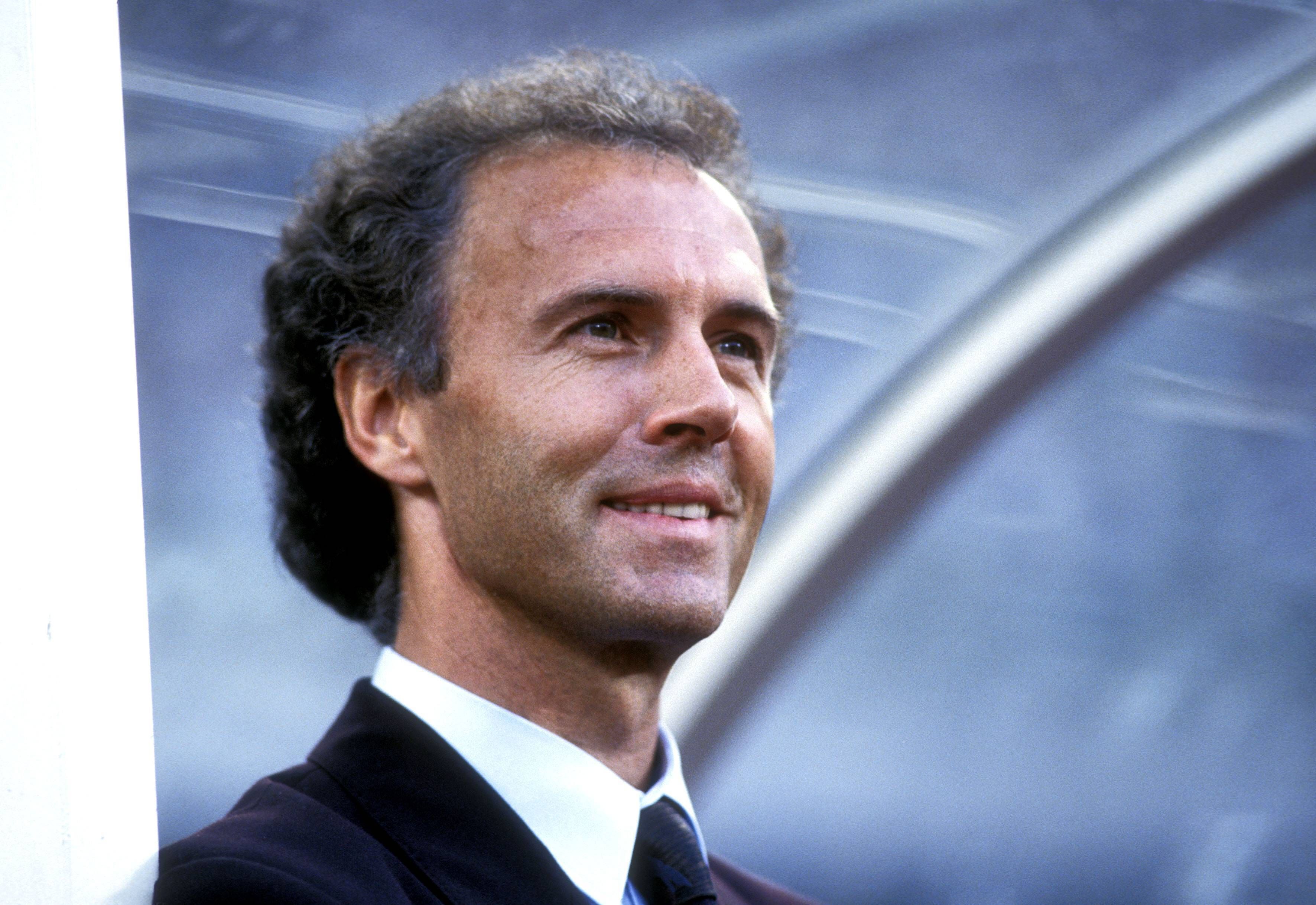 Ein Spaziergang ins Licht: Franz Beckenbauer bei der WM in Italien ...