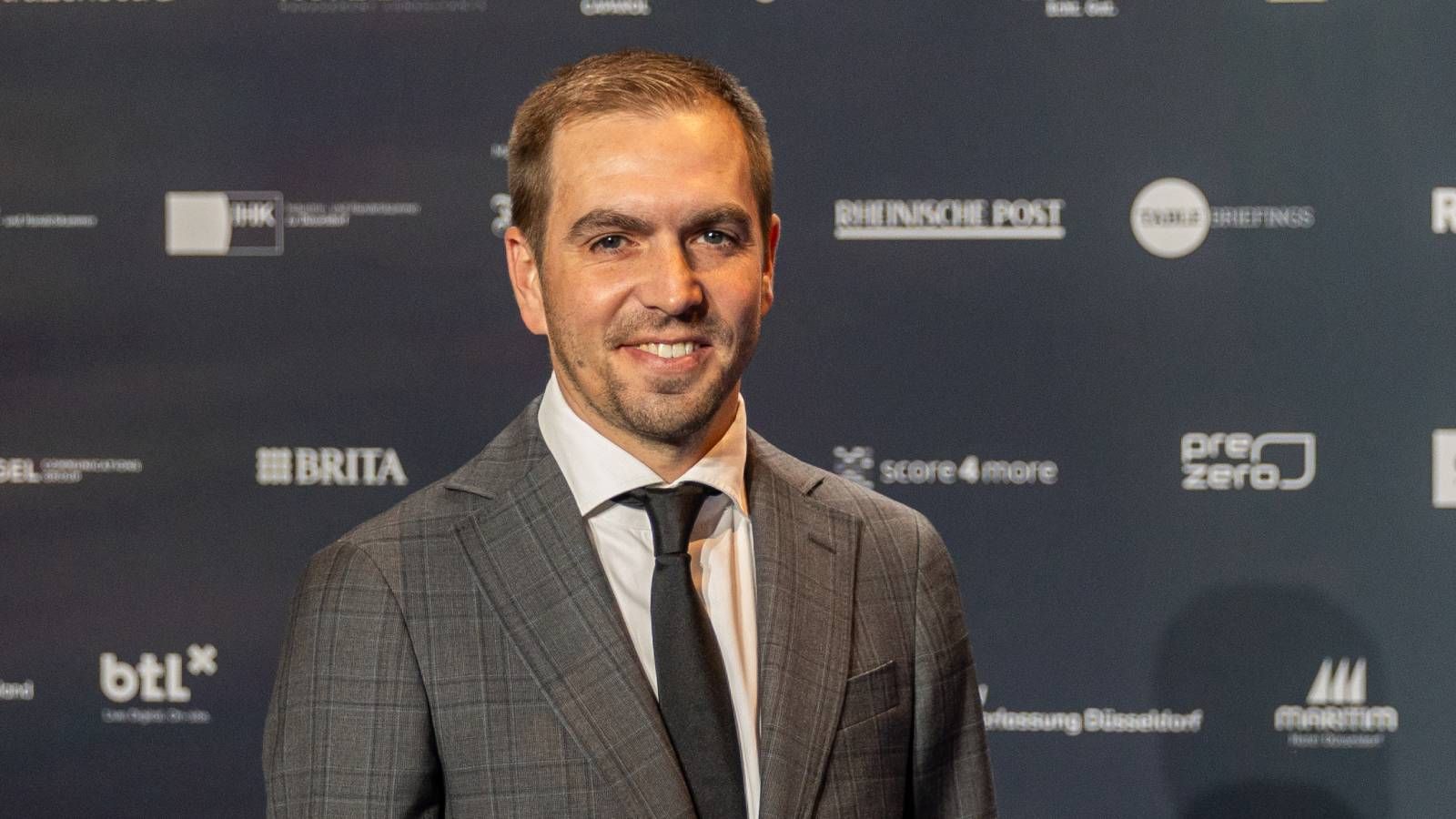 "Prägende Persönlichkeit des deutschen Fußballs": Bayern-Legende ...