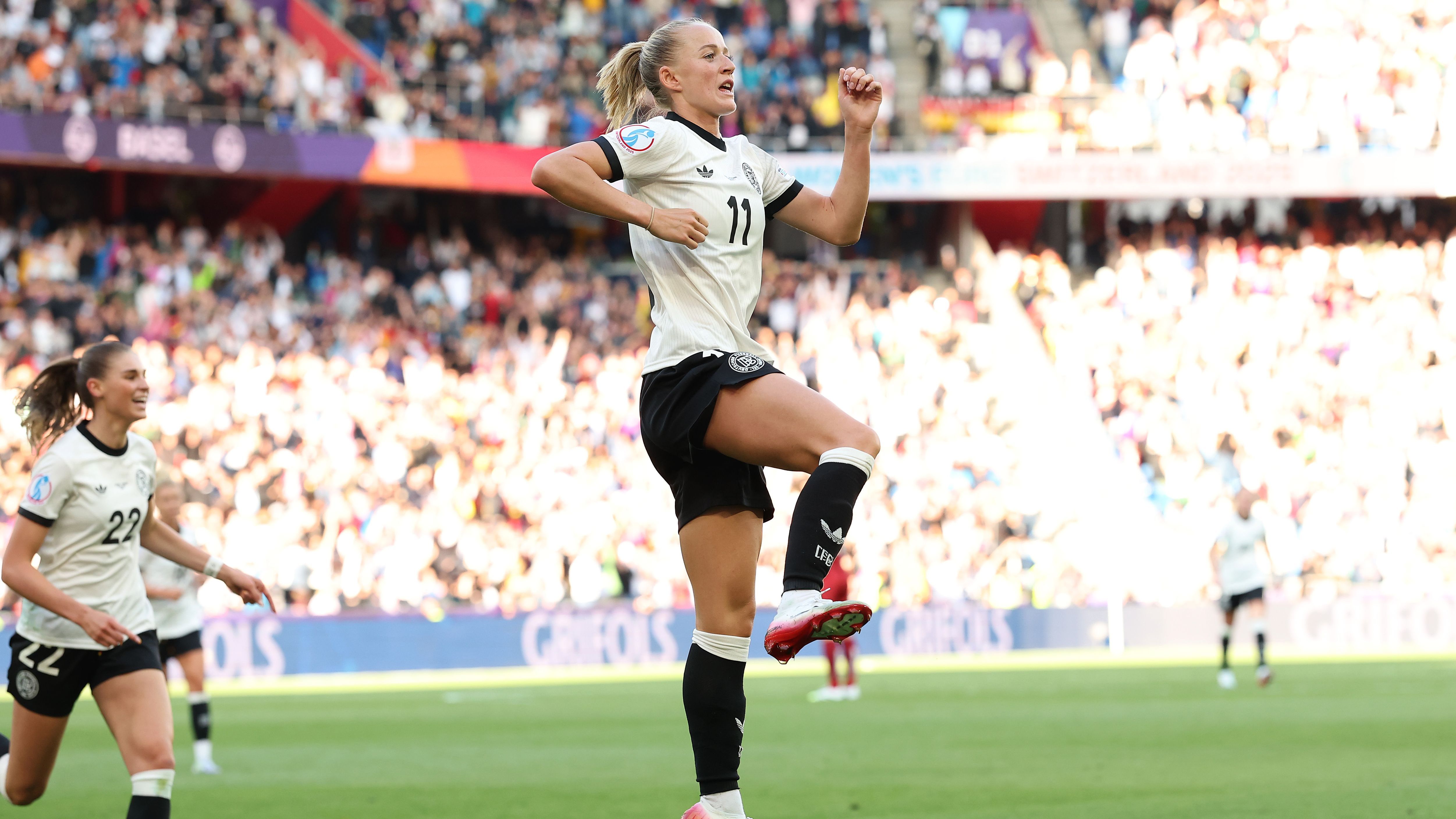 ARD, ZDF, RTL oder DAZN für das Viertelfinale der DFB-Frauen bei der ...
