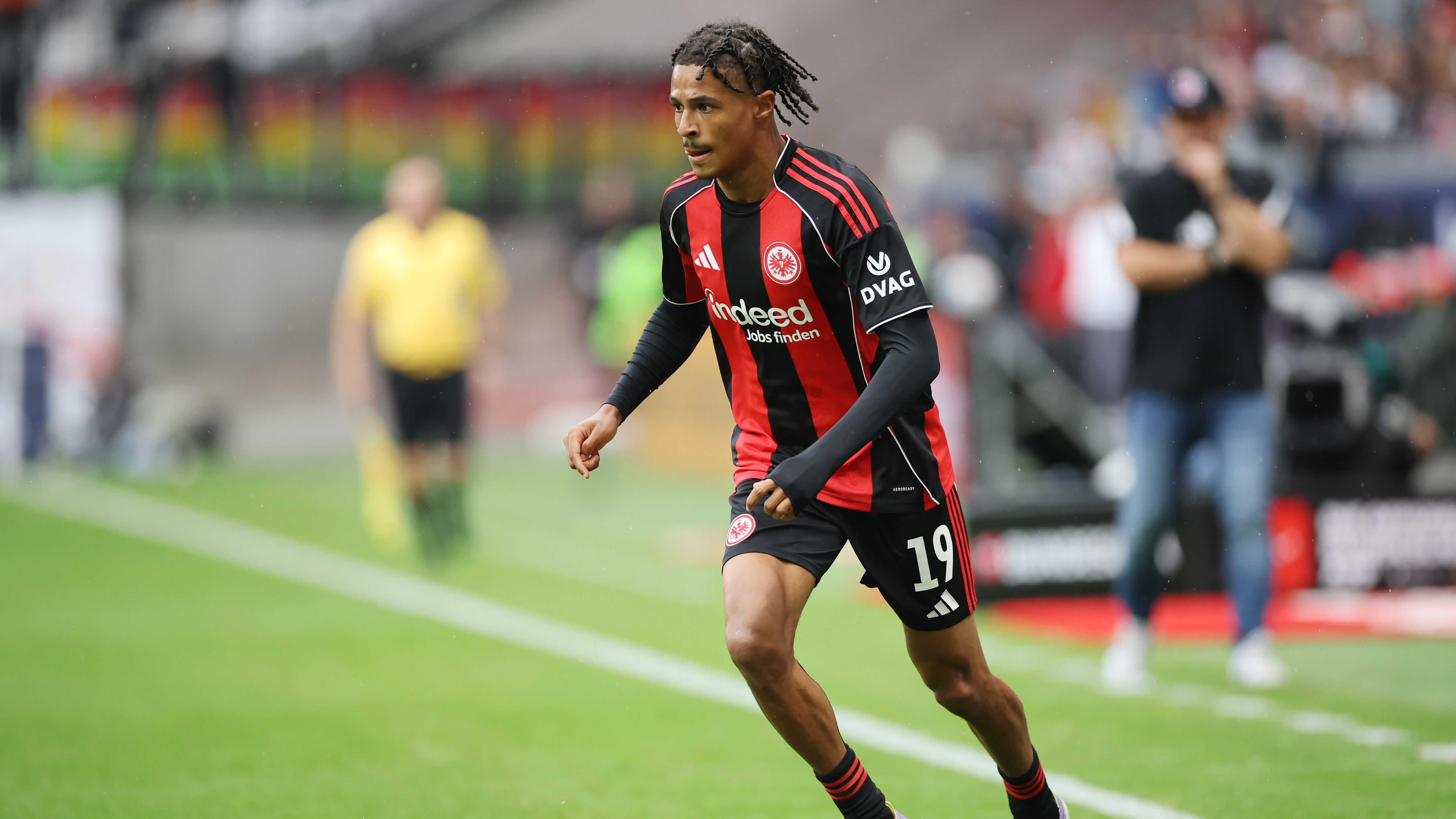 Gladbach vs. Eintracht Frankfurt heute live im Free-TV sehen: Wer zeigt / überträgt das Topspiel ...