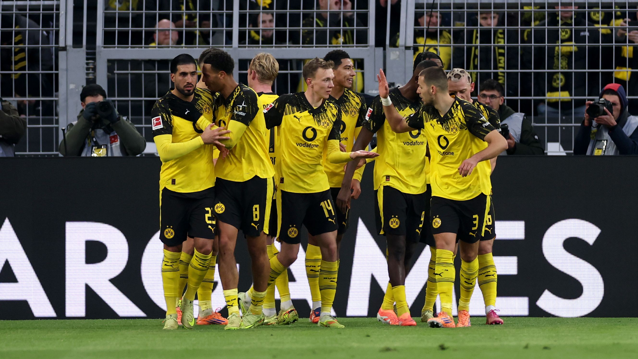 BVB vs. FC Villarreal heute live im Free-TV sehen: Wer zeigt / überträgt Borussia Dortmund in ...